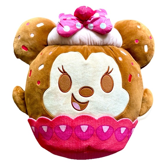 Disney | Toys | Minnie Mouse Munchlings Strawberry Cupcake Plush 6 ...